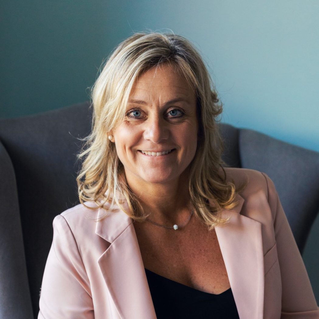 Nicole Gallucci - GroYourBiz.com